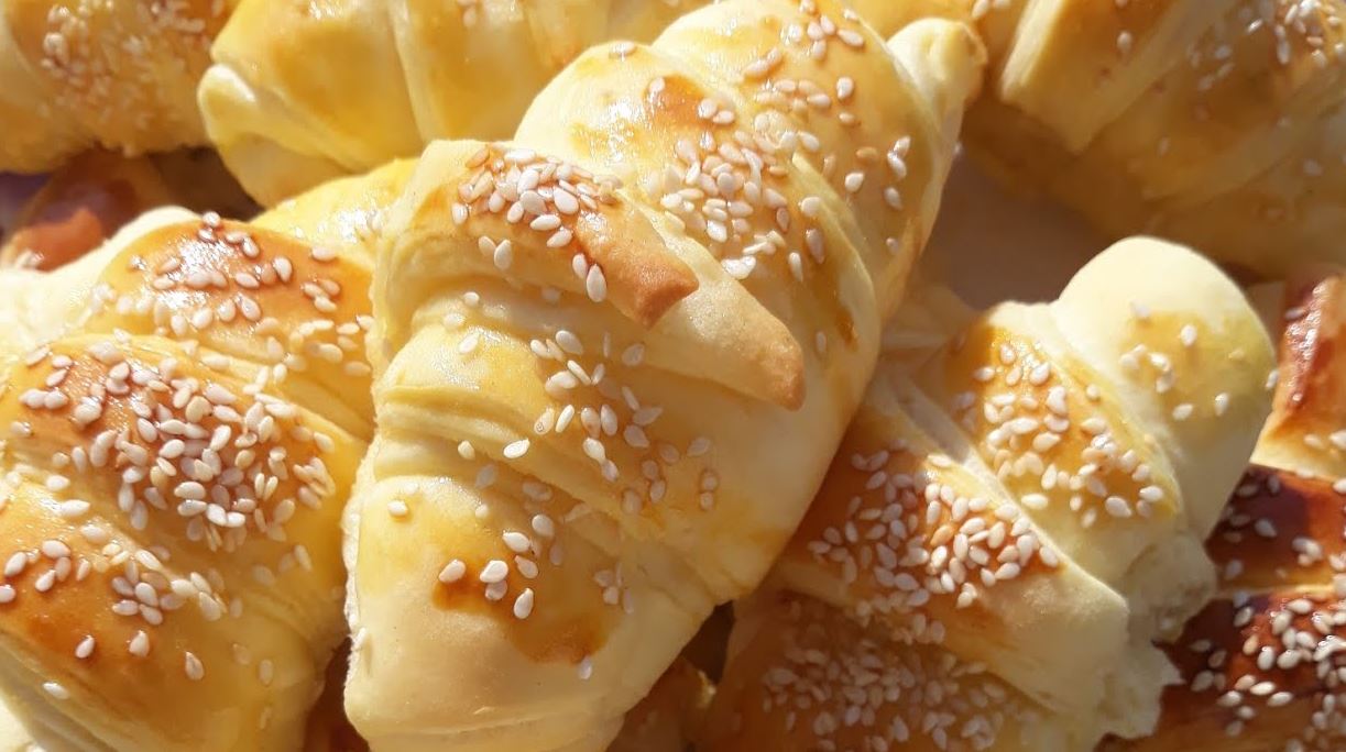 NEODOLJIVE PUTER KIFLE mekane kao pamuk. Još bolje od onih iz pekare, a odlično idu uz jogurt ...